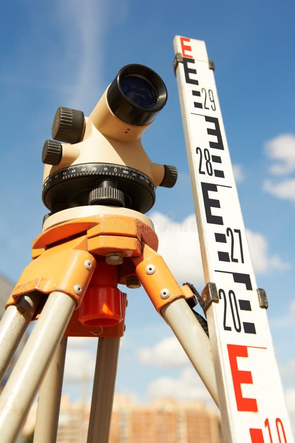Surveyor Levelling Instrument Stock Image - Image of levelling ...