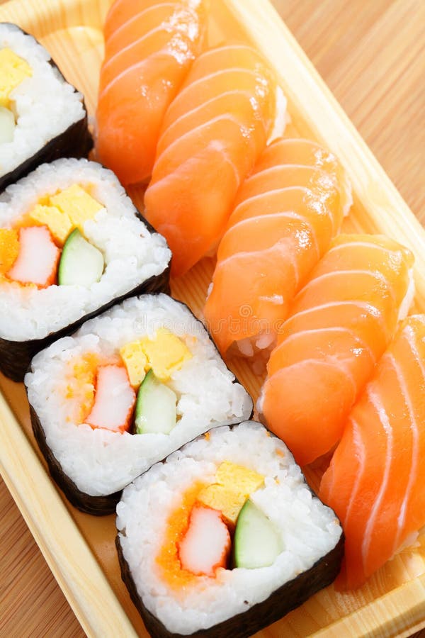 Sushi Bento Box Stock Photos - Download 1,422 Royalty Free Photos