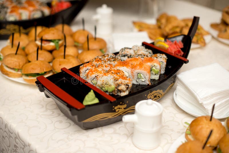 1,419 Sushi Boot Fotos - Kostenlose und Royalty-Free Stock-Fotos von ...