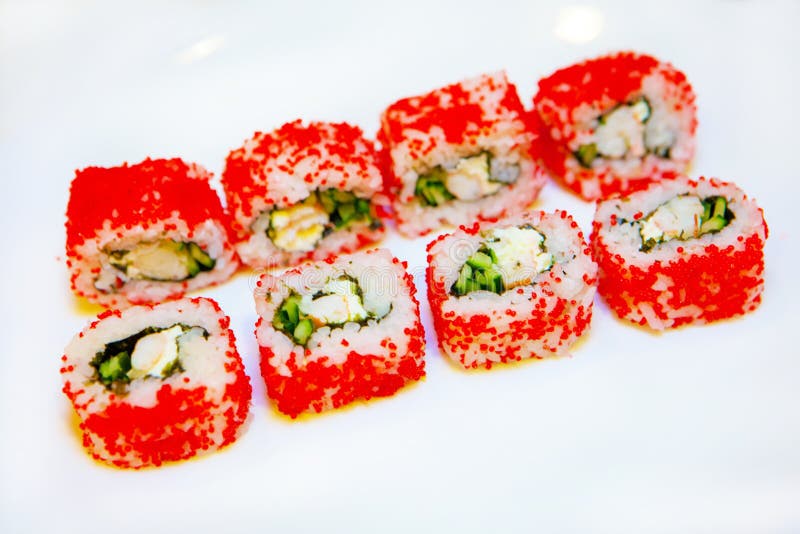 Sushi Com Enguia, Ovas 4 Dos Peixes De Voo Foto de Stock - Imagem de ...