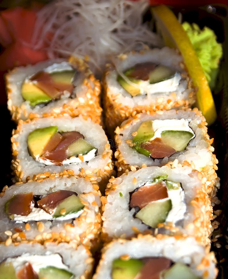 Sushi Com Um Atum, Queijo Macio Foto de Stock - Imagem de casa ...
