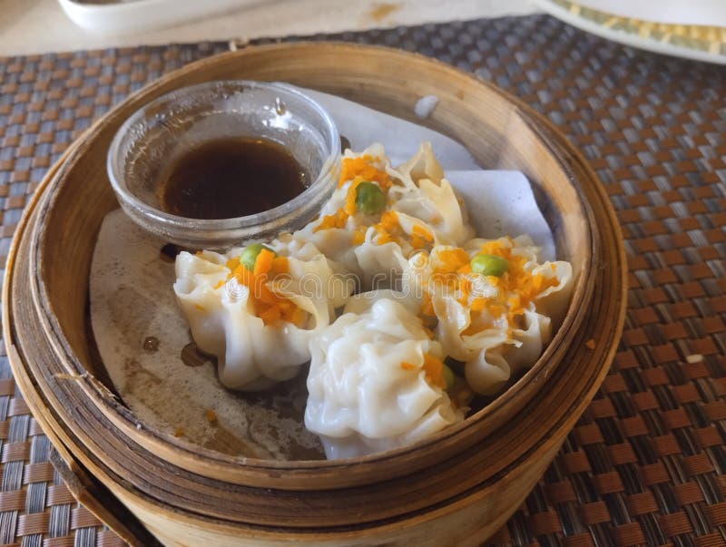 Sushi Love Paradise Cibo Pesce Stock Image - Image of sushi, paradise ...