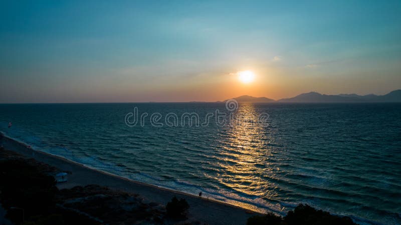 Susnet de drone foto de archivo. Imagen de playa, sunset - 249923880