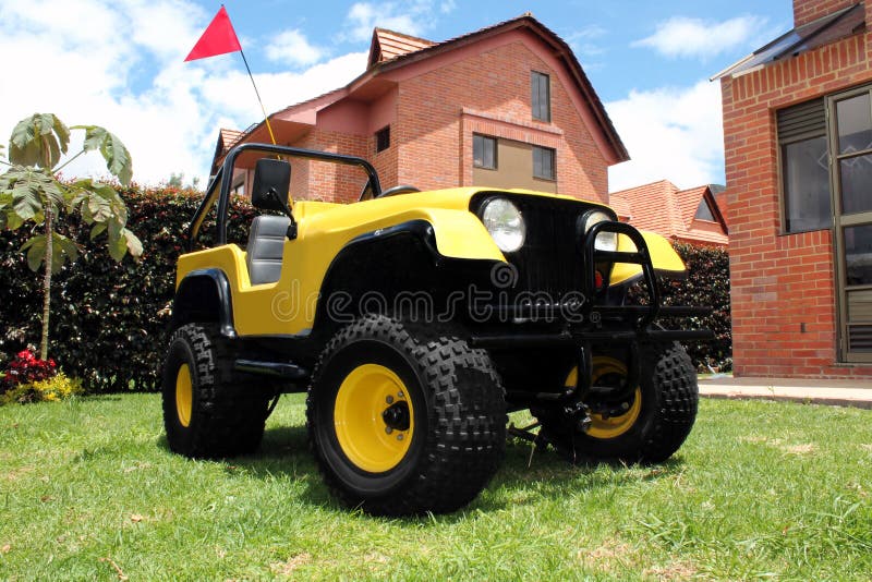 SUV Mini Car jeep stock photo. Image of garden, jeep - 43289988