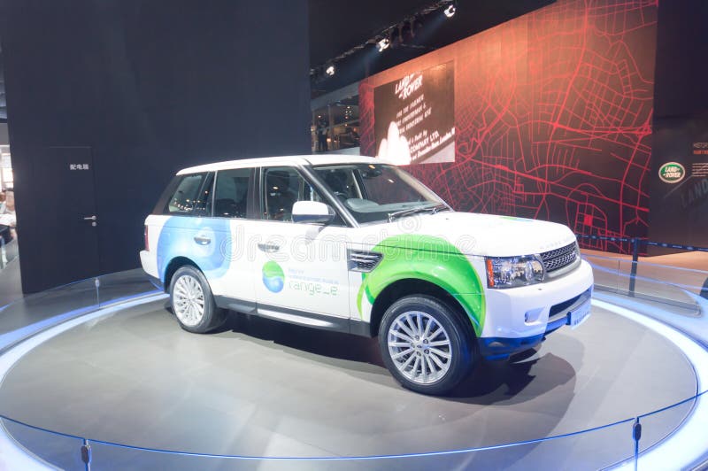 SUV moderno fotografía editorial. Imagen de rango, parrilla - 22217347