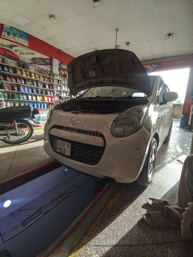 Suzuki Alto Car at Pit Stop Editorial Stock Image - Image of pitstop ...