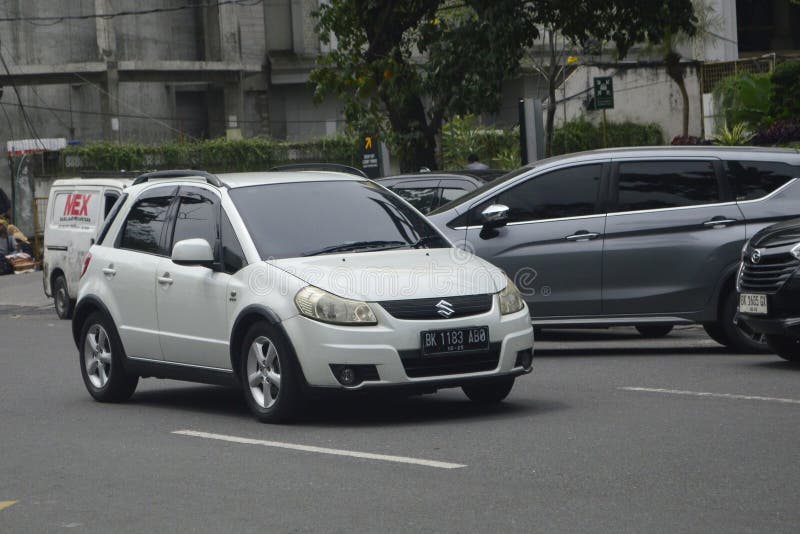 2009 Suzuki SX4 X-Over editorial image. Image of crossover - 348963890