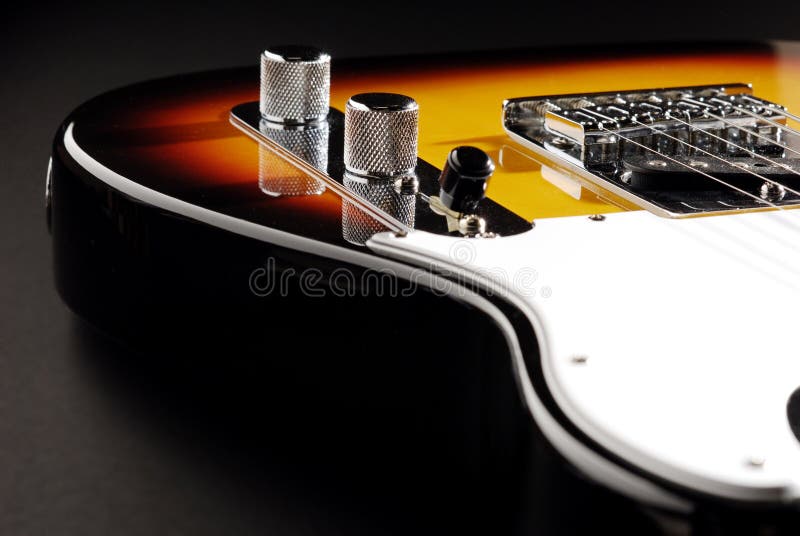 Svartvit gammal gitarr arkivfoto. Bild av musikal, instrument - 26468062