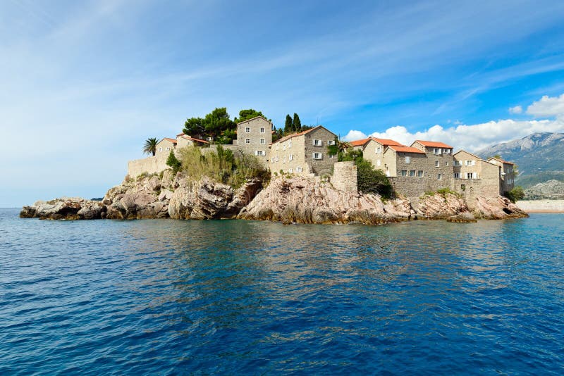 Sveti Stefan, Budva Riviera, Montenegro Foto de archivo - Imagen de ...