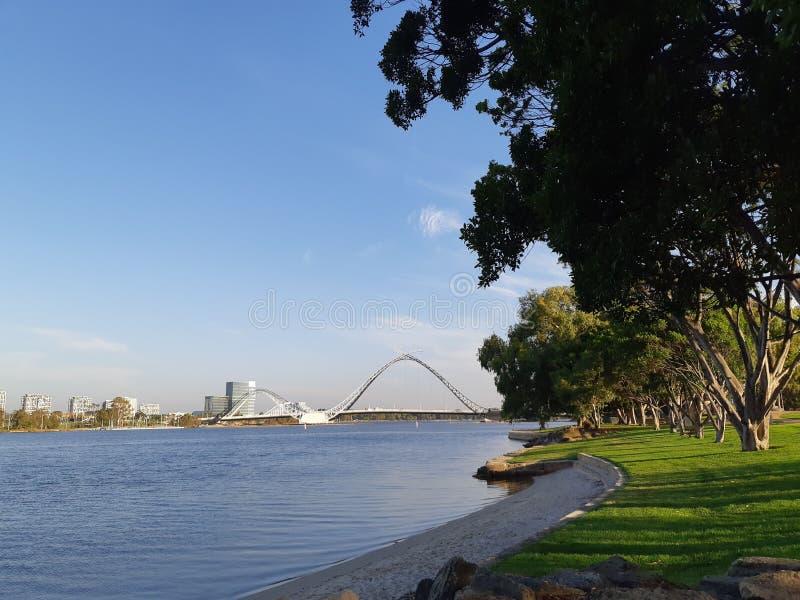 Swan river in Perth editorial stock image. Image of reservoir - 168845879