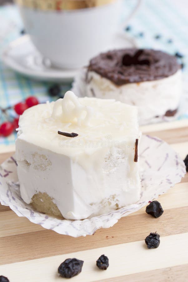 Sweet Appetizing Fresh Fruitcake Stock Image - Image of mint, cupcake ...