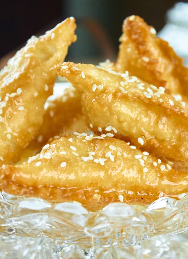 Sweet Arabic Algerian Samsa Samosa Stock Image - Image of baklawa ...