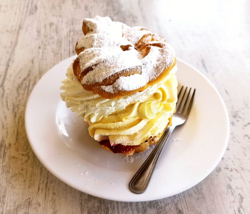 Sweet Cake in a Plate with Fork Stock Photo - Image of produce, dessert ...