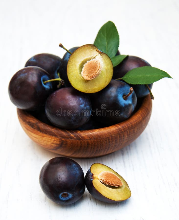 Sweet plums stock image. Image of drops, garden, color - 33637597