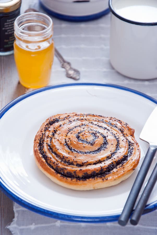 Sweet poppy seed bun stock photo. Image of scroll, poppy - 95737206