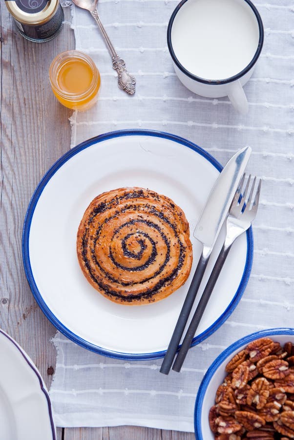 Sweet poppy seed bun stock photo. Image of lunch, closeup - 95737766