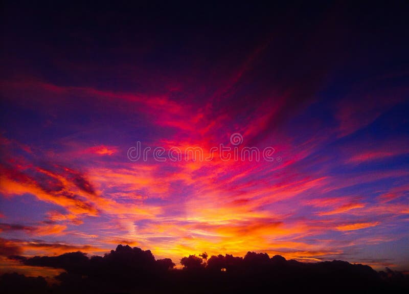 Sweet sunset stock image. Image of romantico, sweet, tramonto - 52467099