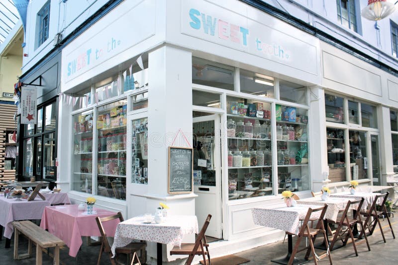 Sweets Shop editorial stock photo. Image of london, candy - 24812638