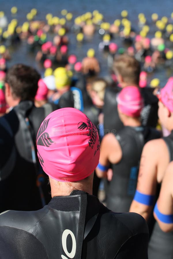 Swim race start editorial photo. Image of athlete, event - 17294806
