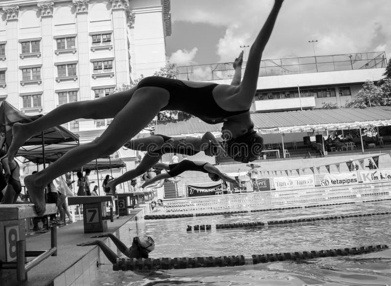 Swimming contest editorial stock image. Image of manila - 27392769