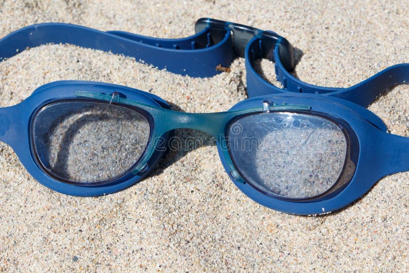Swimming Goggles on a Beach Stock Photo - Image of swimmer, sand: 123079872