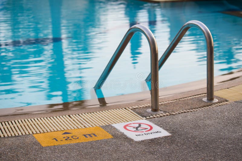 171 Swimming Pool Depth Safety Sign Stock Photos - Free & Royalty-Free ...