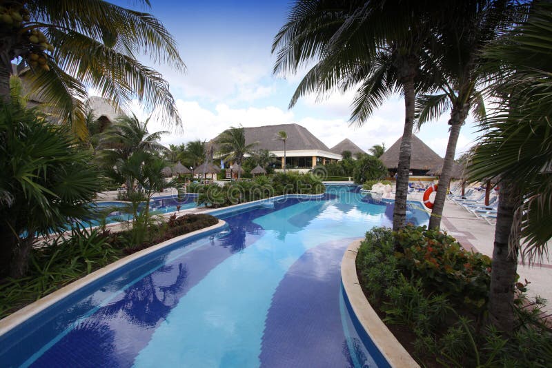 Swimming Pool in a Resort, Cancun, Mexico Editorial Stock Photo - Image ...