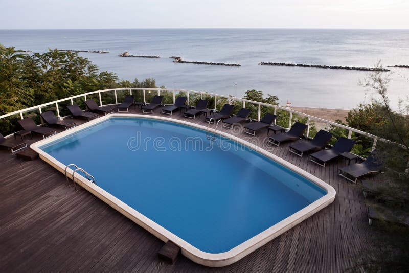 Swimming pool on the sea stock image. Image of mattino - 16828677