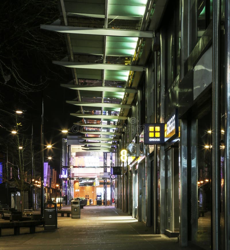 Swindon Town Centre by Night Editorial Photo - Image of outside, centre ...