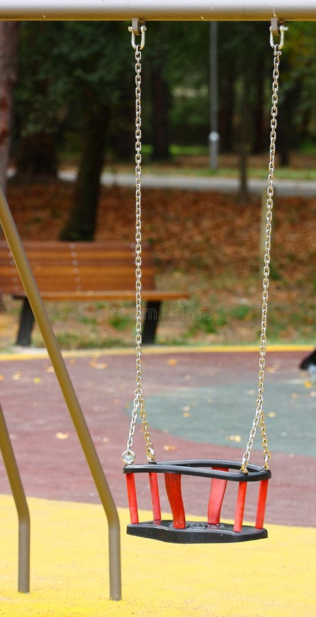 Swing Picture. Image: 27124845