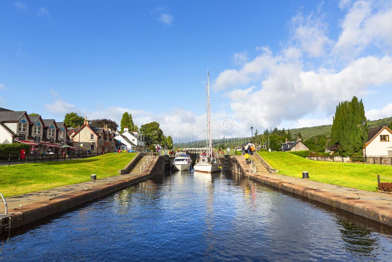 Swing Bridge and Locks in Fort Augustus Editorial Stock Image - Image ...