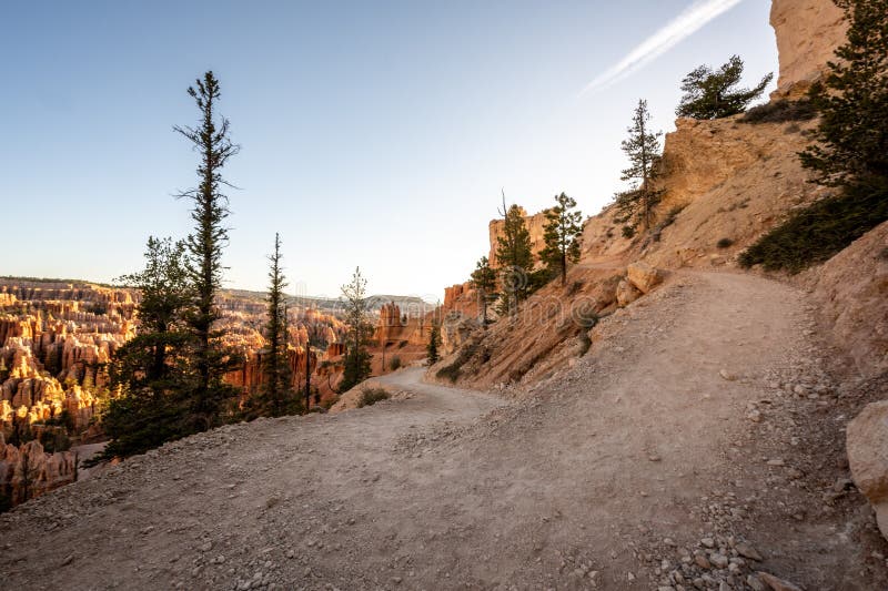 Switchback in Dirt Trail Winding Up To Bryce Point Stock Image - Image ...