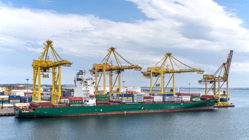 Container vessel editorial photography. Image of hull - 142628012