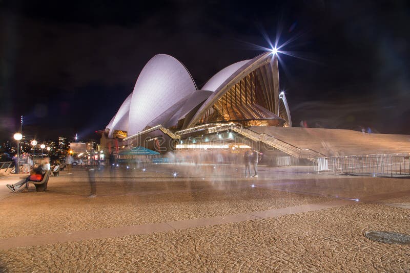 Sydney Opera House at Night Editorial Photography - Image of city, dusk ...