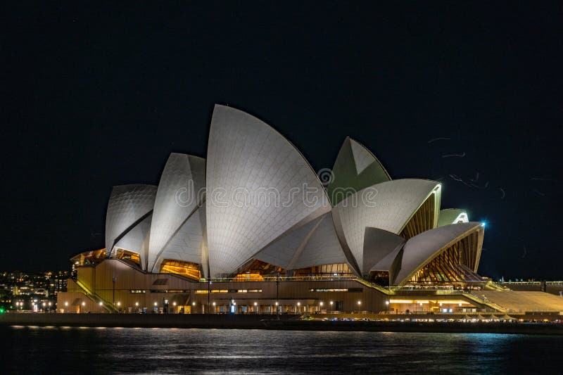 Sydney Opera House Night editorial photo. Image of house - 311267126