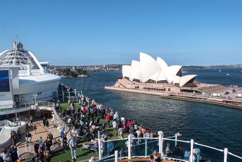 Sydney Opera House Viewed from Cruise Ship Editorial Image - Image of ...