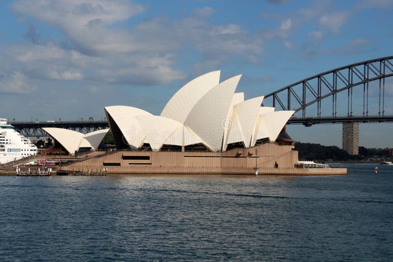 Sydney View of the World Famous Opera House Editorial Photo - Image of ...