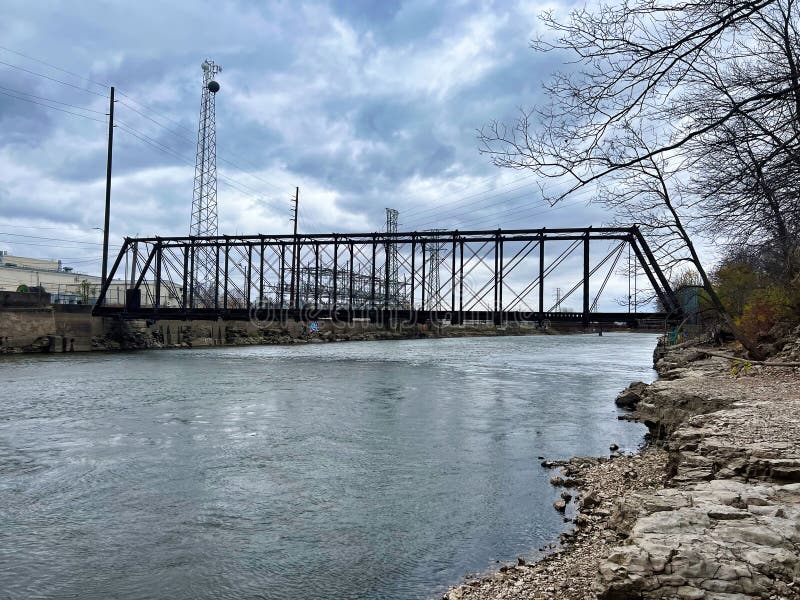 Sylvan Island Railroad Bridge in Moline, Illinois Editorial Stock Image ...