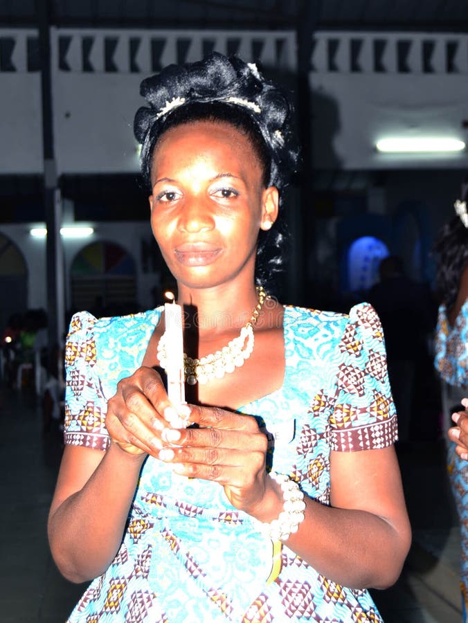 Symbole Der Kerze Im Katholizismus Redaktionelles Stockfotografie ...