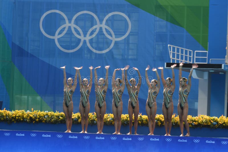 Synchronized Swimming of in the Olympic Games Editorial Photography ...