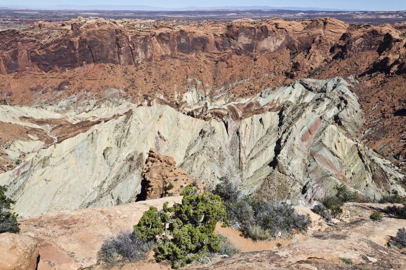 Syncline - geology stock photo. Image of rock, limestone - 44025486