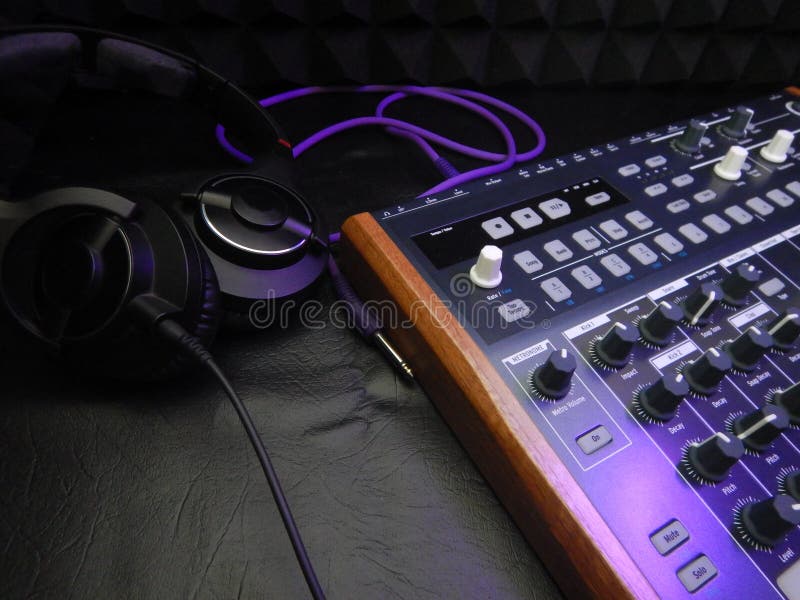 Analog Synthesizer - Modular Synth Stock Photo - Image of mixing ...