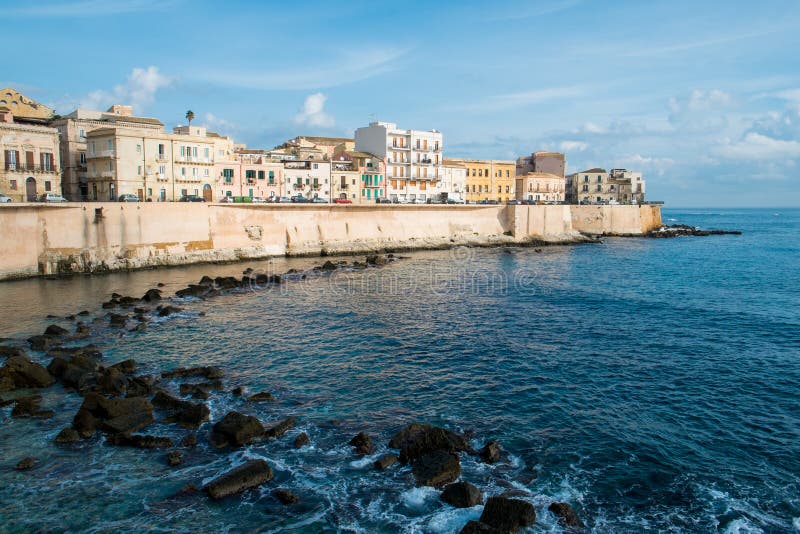 Syrakus Ortigia stockfoto. Bild von stadtzentrum, architektur - 47815022