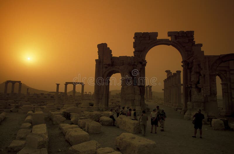 SYRIA PALMYRA ROMAN RUINS editorial photography. Image of ruins - 54372122