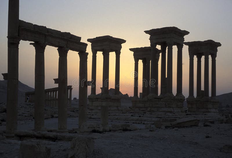 SYRIA PALMYRA ROMAN RUINS editorial stock photo. Image of architecture ...