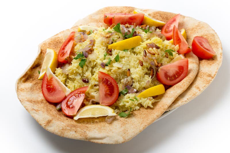 Syriansk Fisk Med Metade Ris Arkivfoto - Bild av kultur, lämpligtvis ...