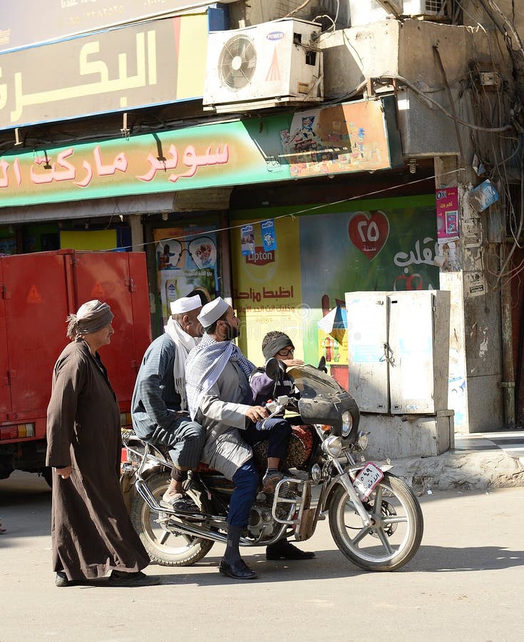 Syrianska flyktingar redaktionell bild. Bild av syrianer - 108950596