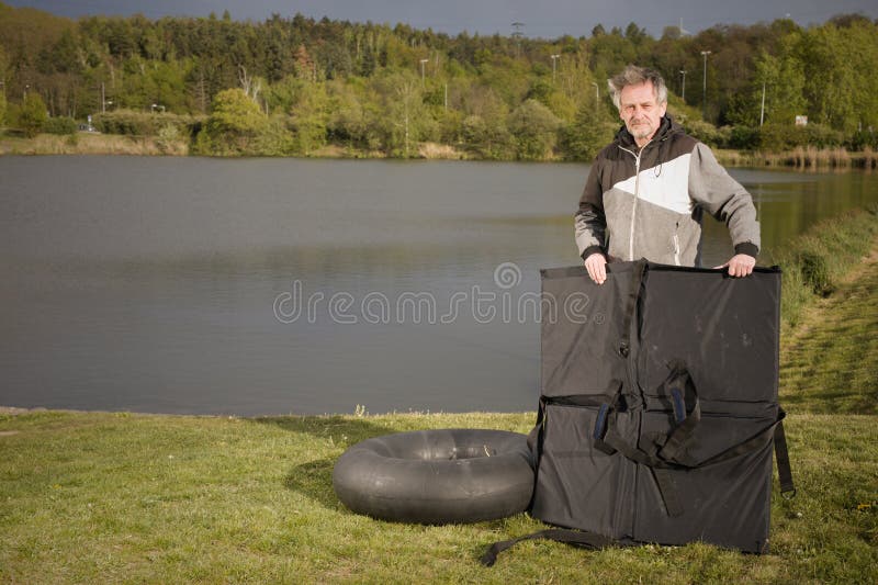 System of Floating Light Stand with Folding Platform for on Water ...