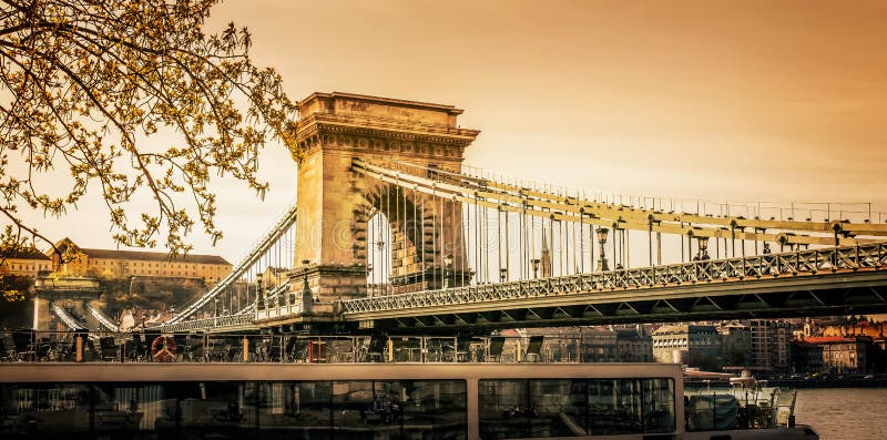 Chain Bridge in Budapest stock image. Image of architecture - 54315143
