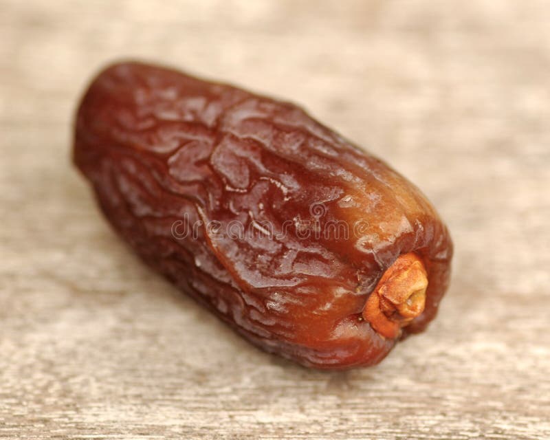 Frutas da tâmara imagem de stock. Imagem de palma, oriental - 5677057